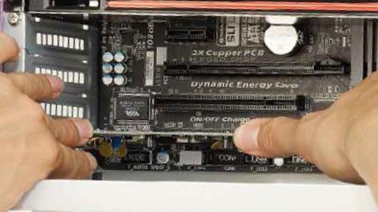 How to install expansion cards