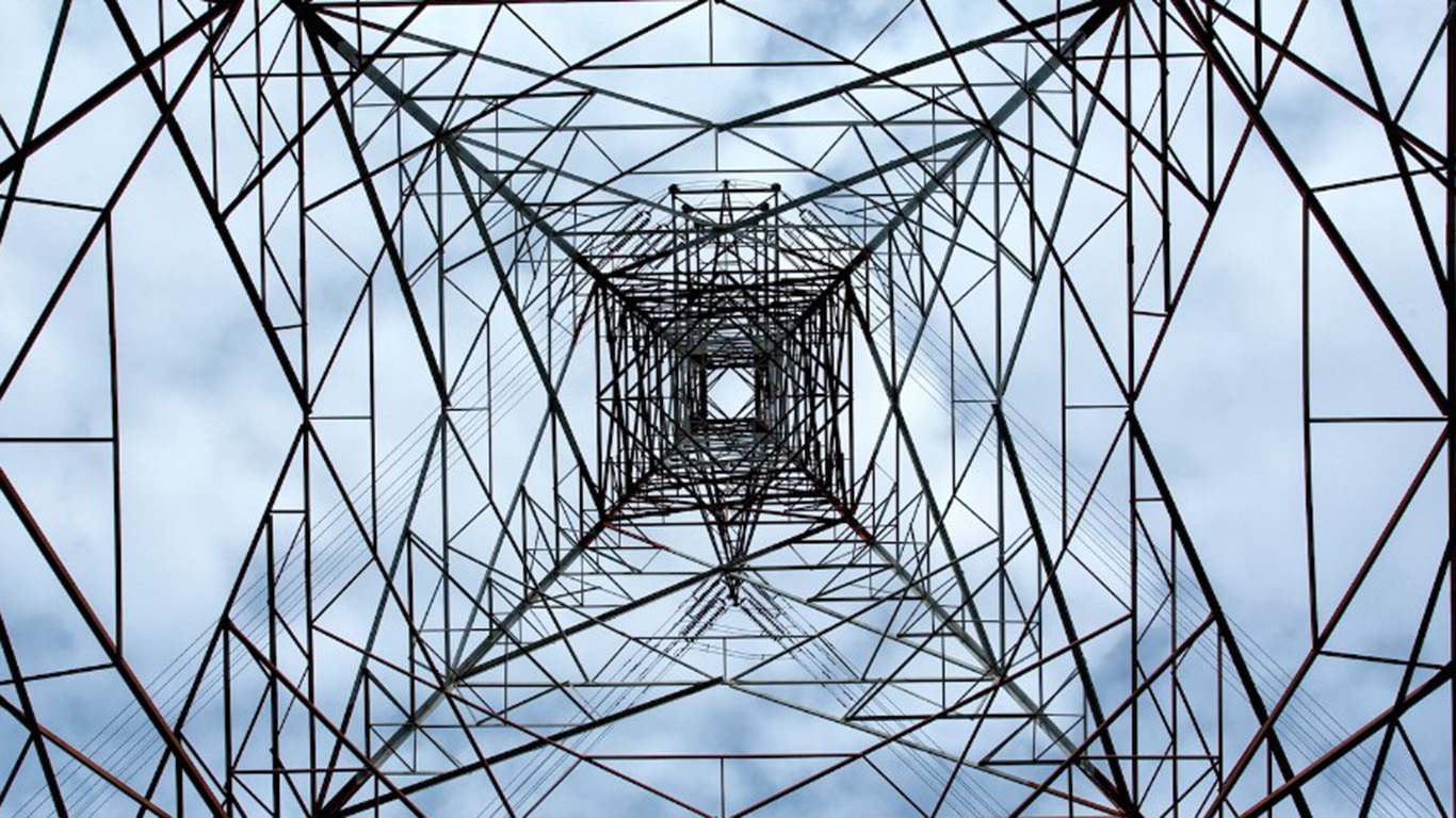 Hospitals and national grid “will be hacked in 2016”