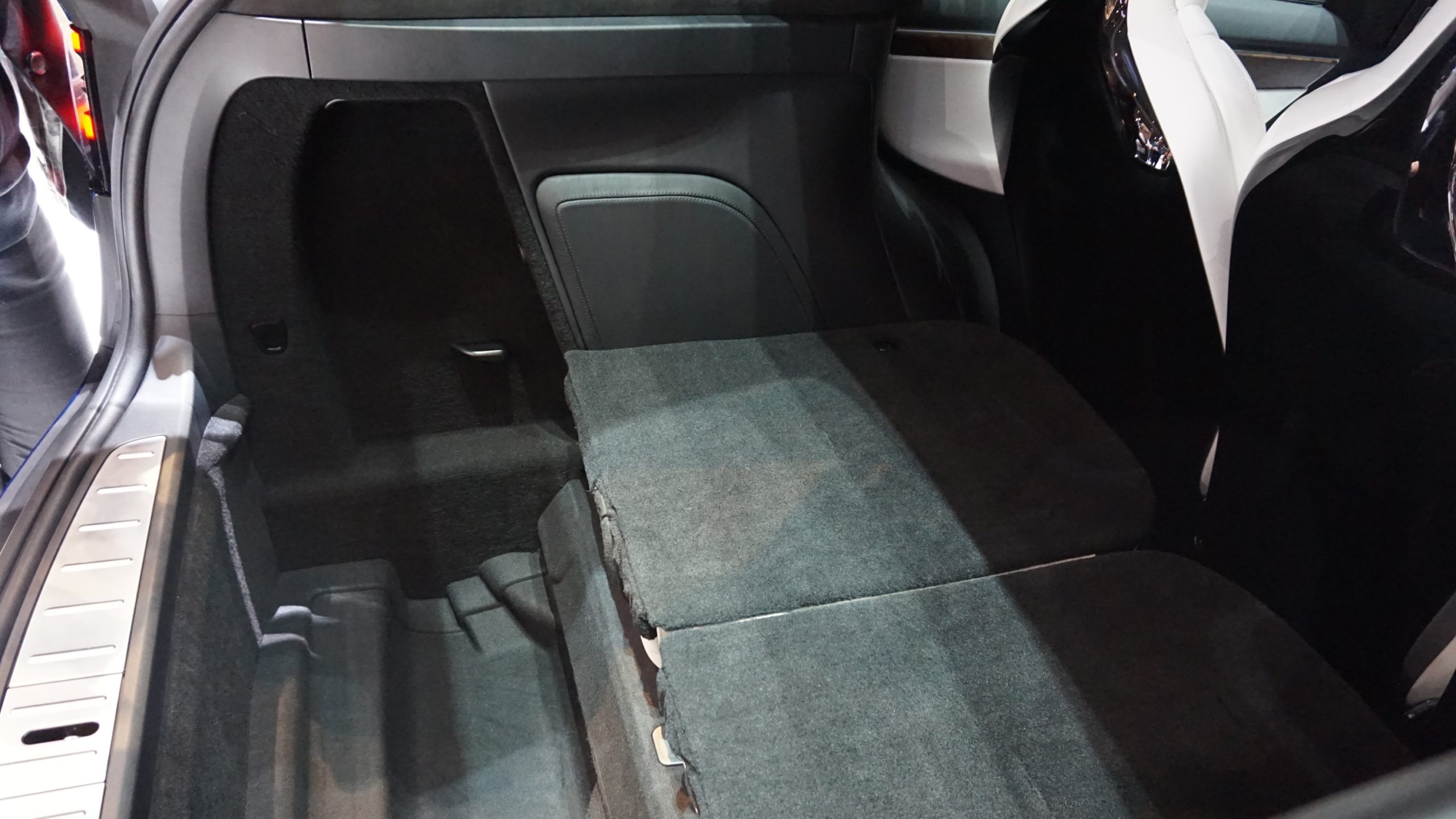 WATCH: A Lamborghini Aventador is no match for the Tesla Model X it seems