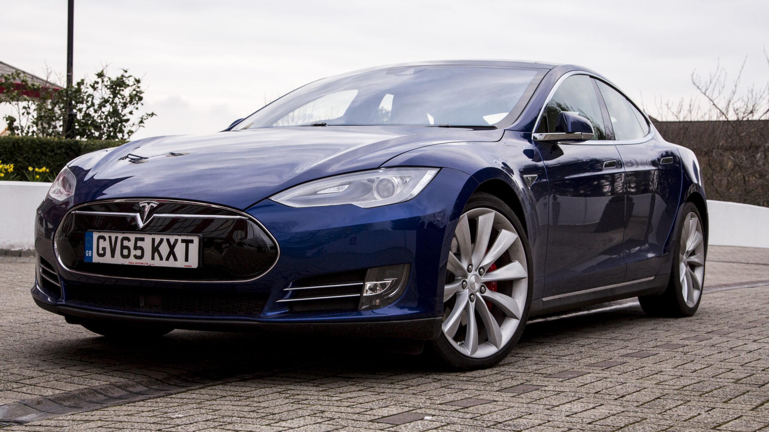 Tesla Autopilot review: We test Elon Musk’s autonomous tech in the UK