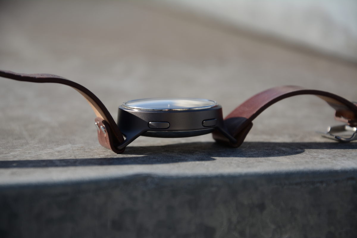 Misfit Phase review: A smartwatch that looks smarter than it is