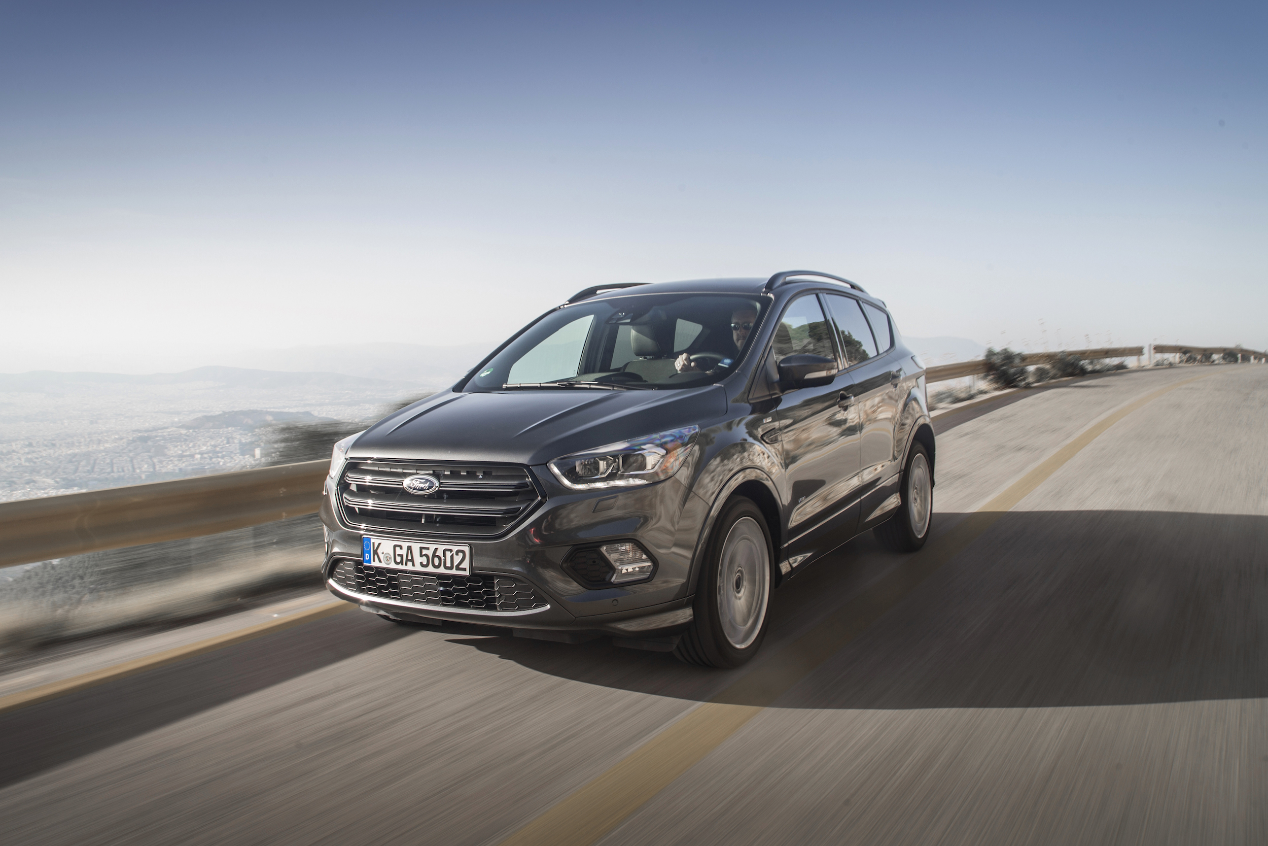 Ford Kuga review (2017): This mid-range SUV is filled with tech