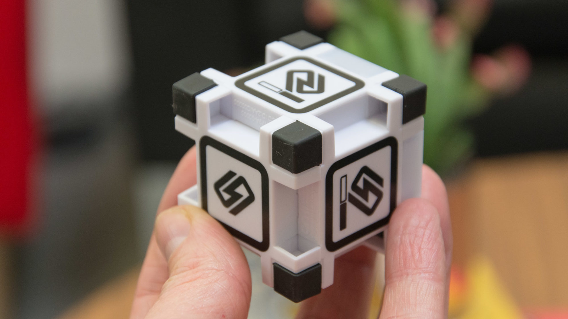 Cozmo review: Anki's charming AI addition to the family is now even cheaper