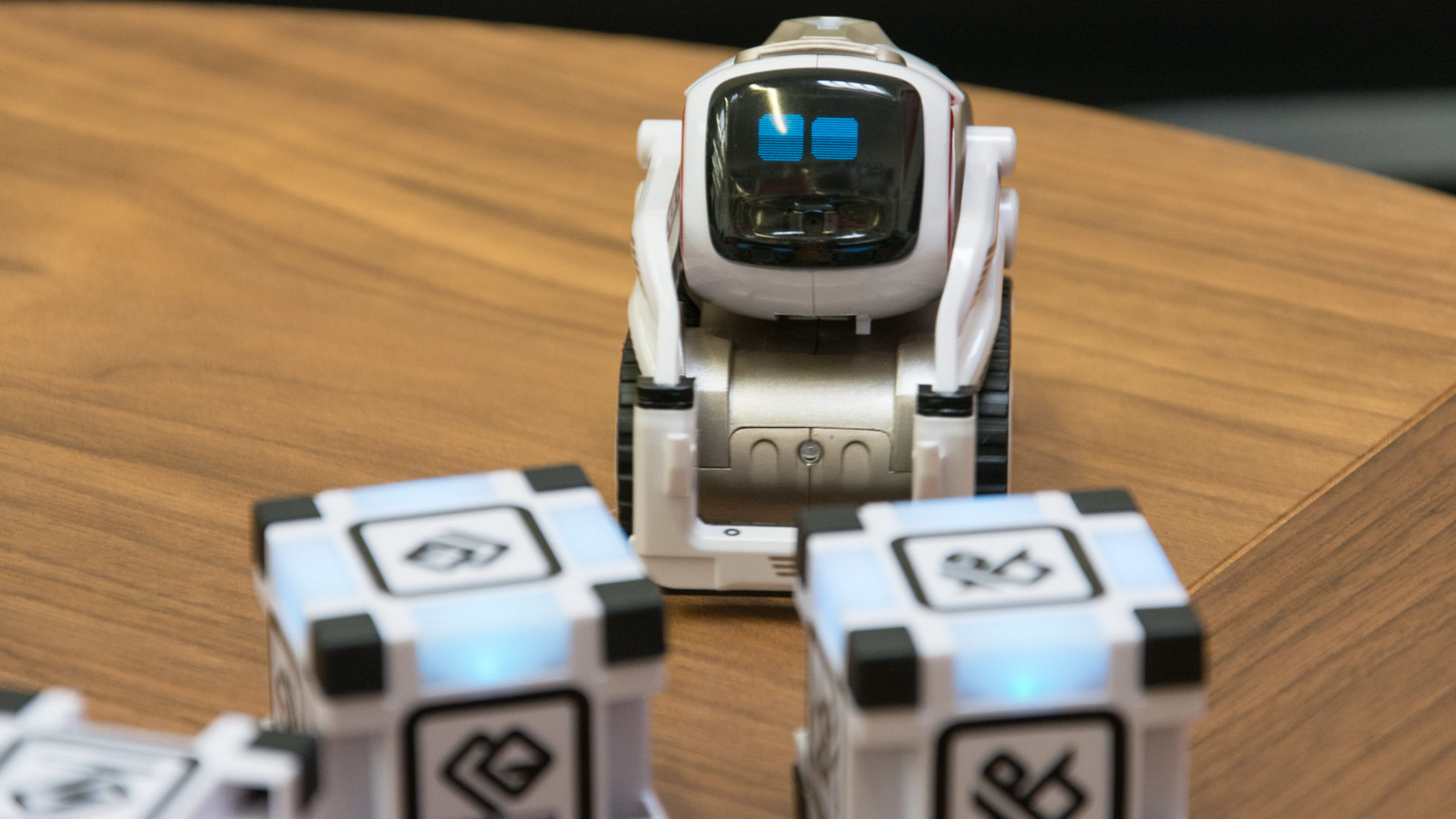 Cozmo review: Anki's charming AI addition to the family is now even cheaper