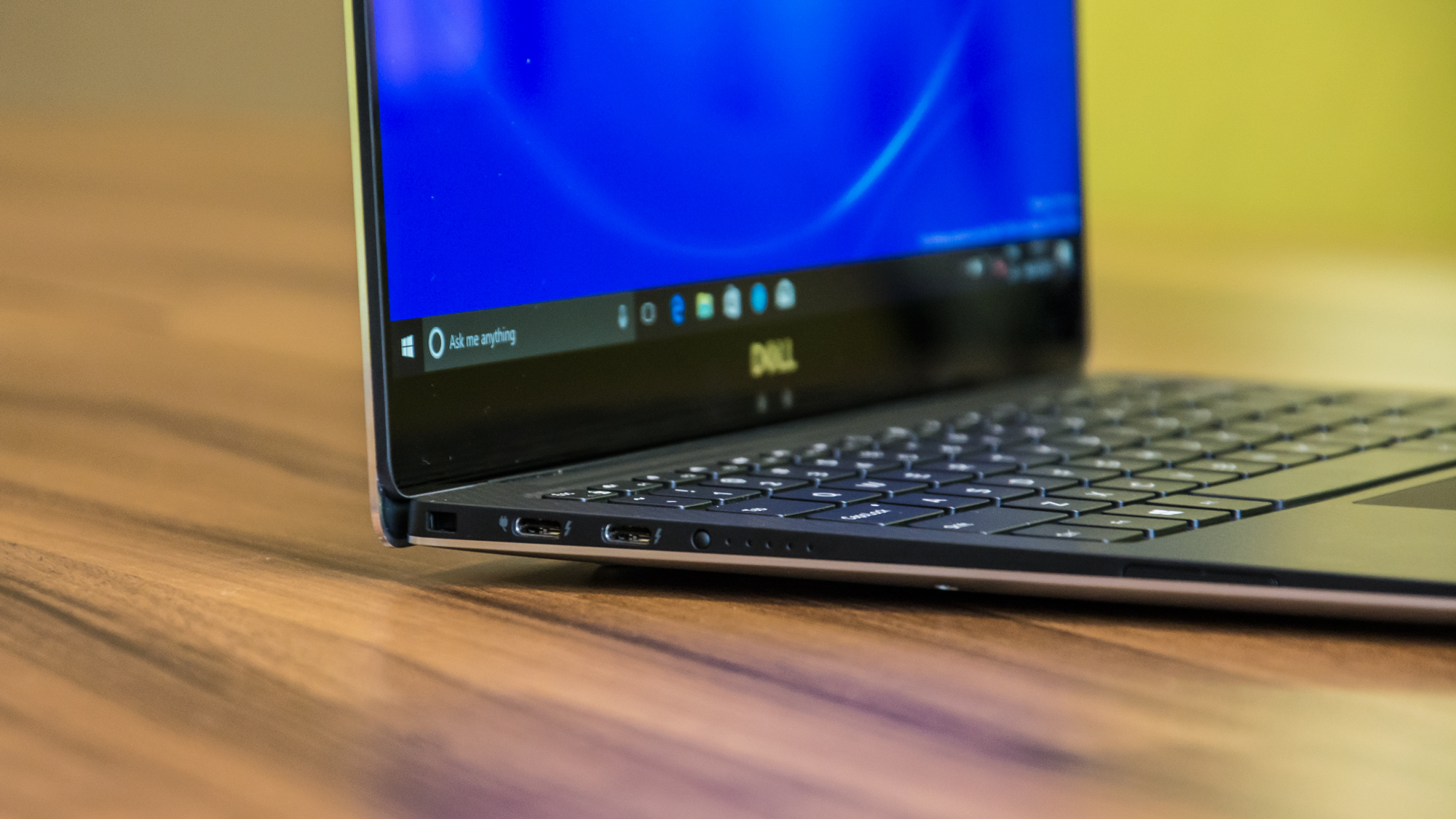 Dell XPS 13 (2018) review: Dell’s gorgeous ultraportable just got a ...