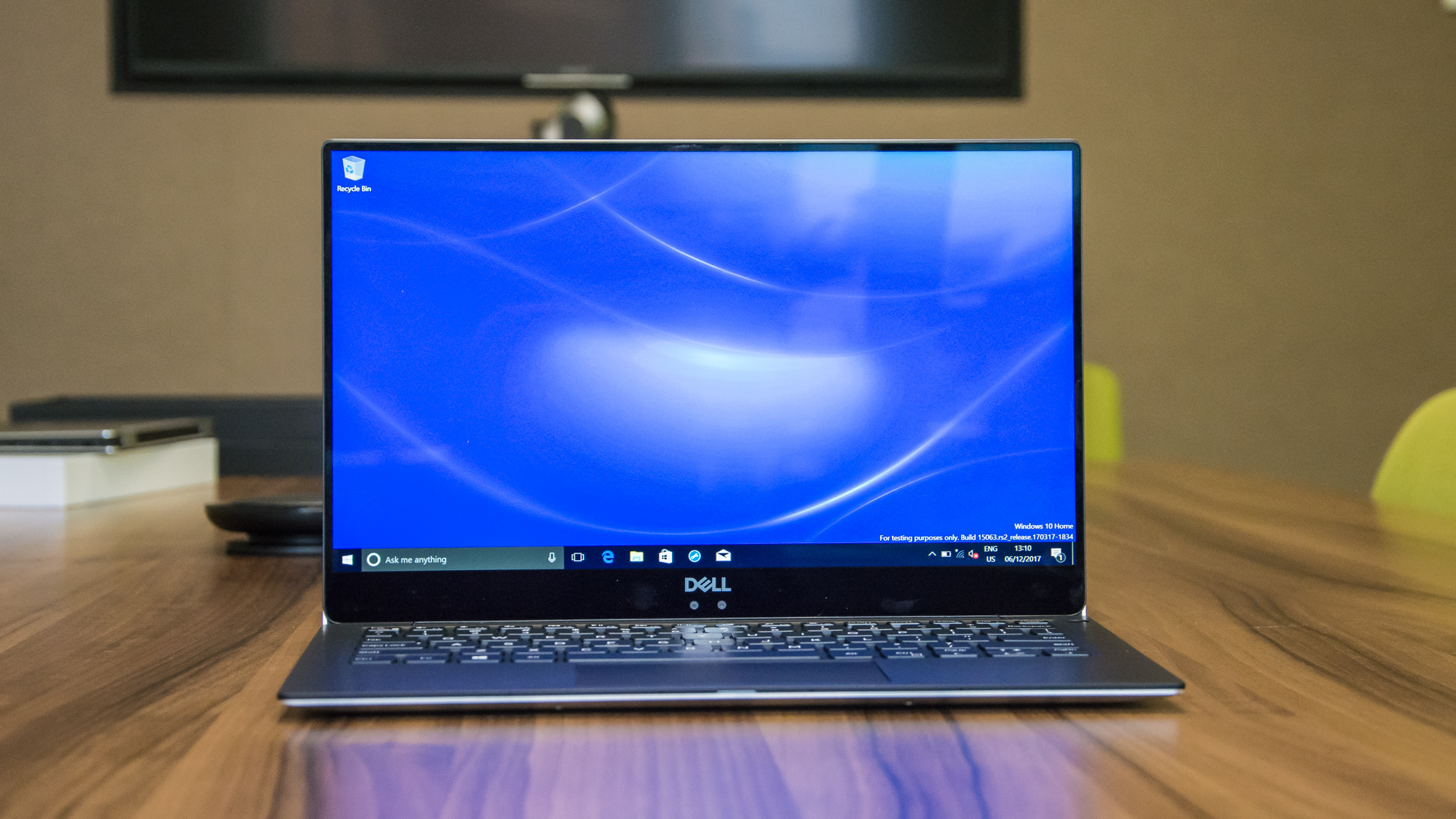 Dell XPS 13 (2018) review: Dell’s gorgeous ultraportable just got a ...