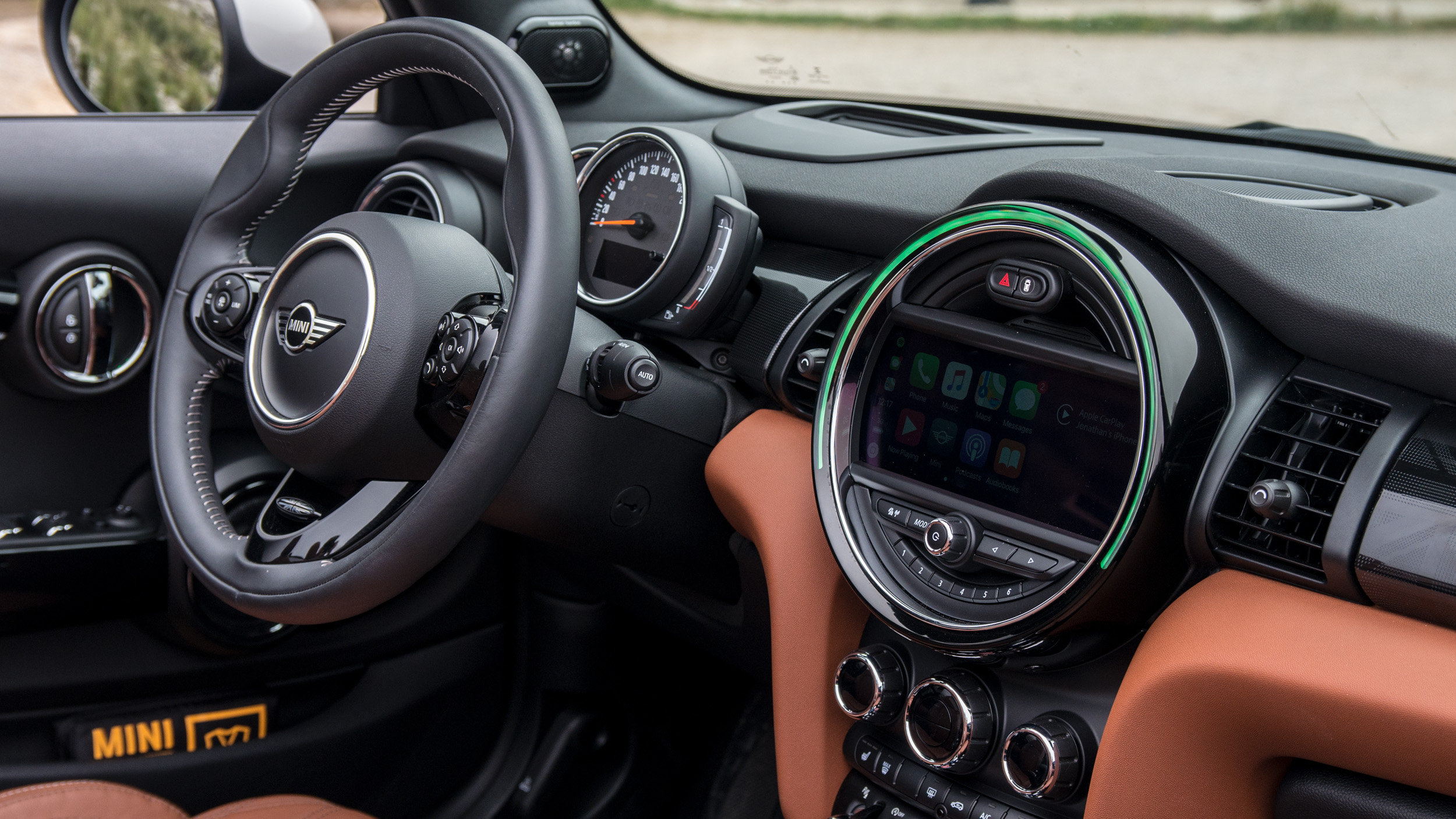 Mini 3-Door Hatch and Convertible (2018) review: A small car that’s big ...