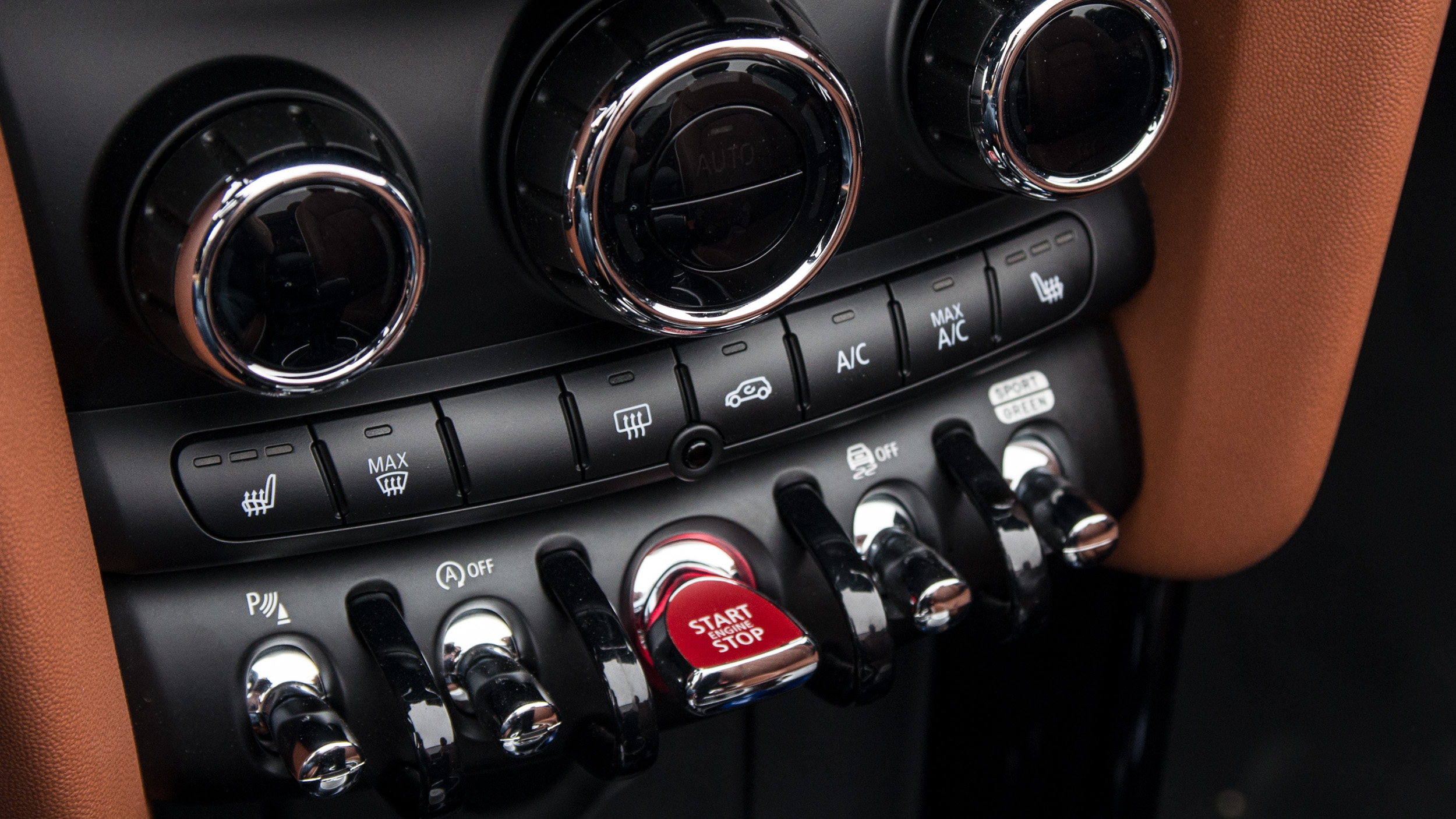 Mini 3-Door Hatch and Convertible (2018) review: A small car that’s big ...