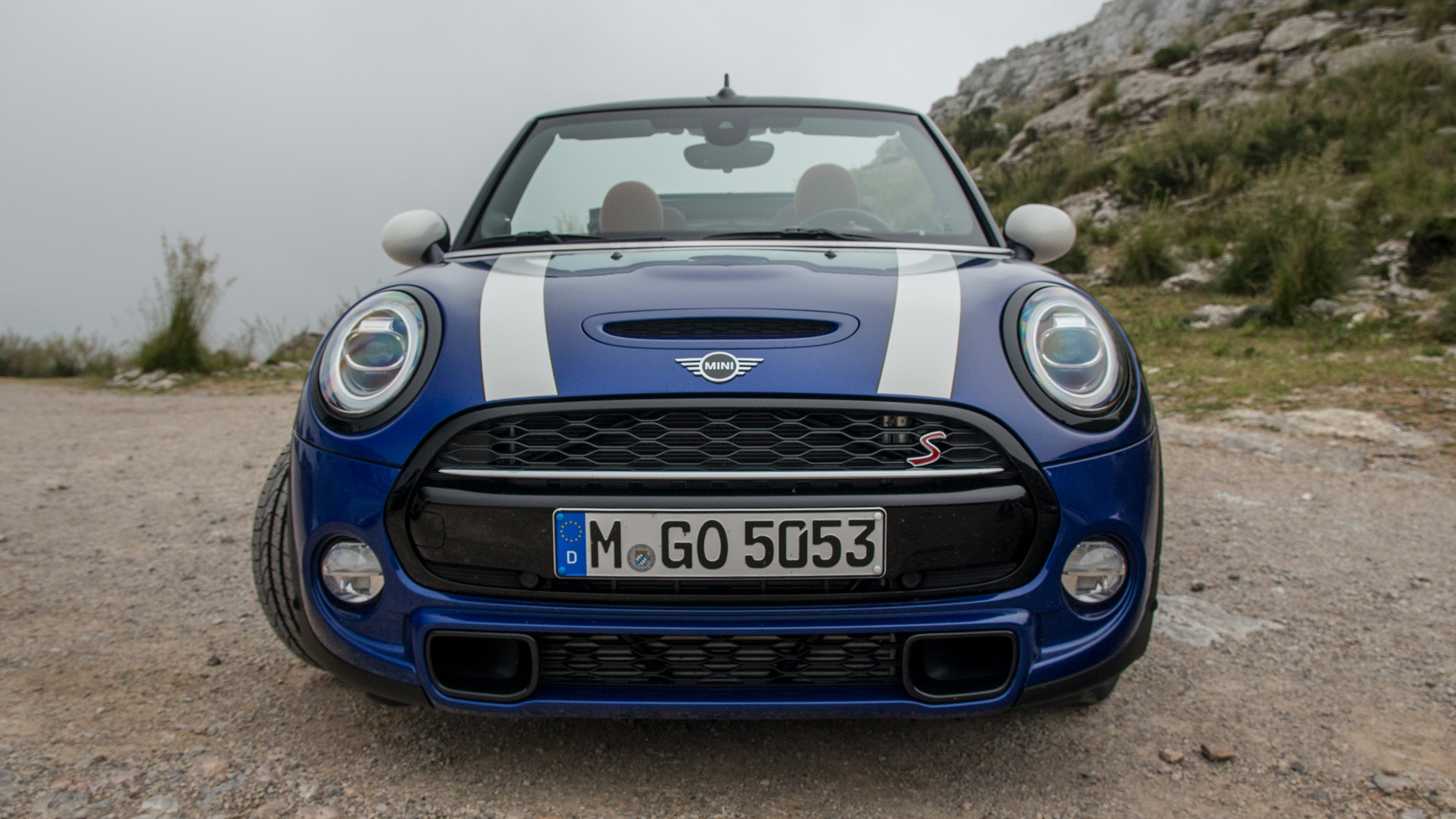 Mini 3-Door Hatch and Convertible (2018) review: A small car that’s big ...