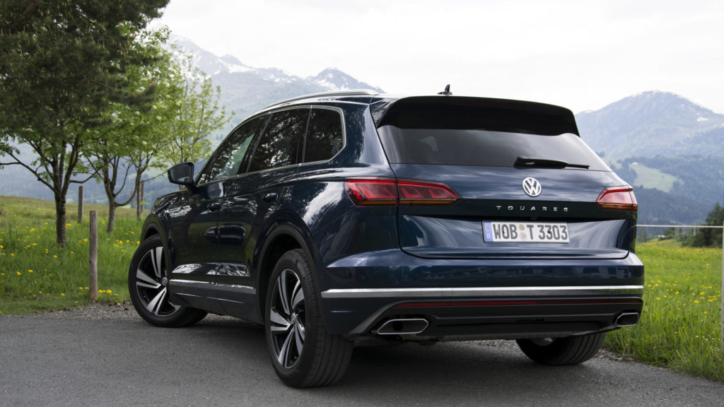 VW Touareg review (2018): Volkswagen’s SUV is a technological marvel