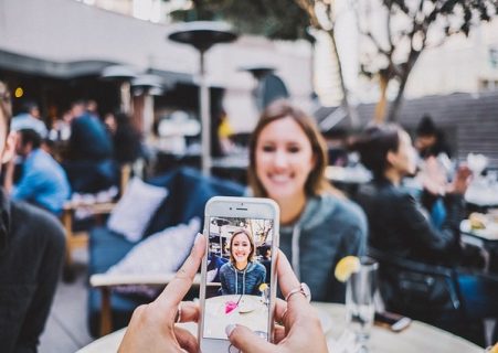 How To Post a Live Photo on Instagram