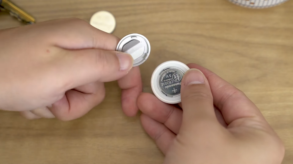How to Replace the Battery in AirTags