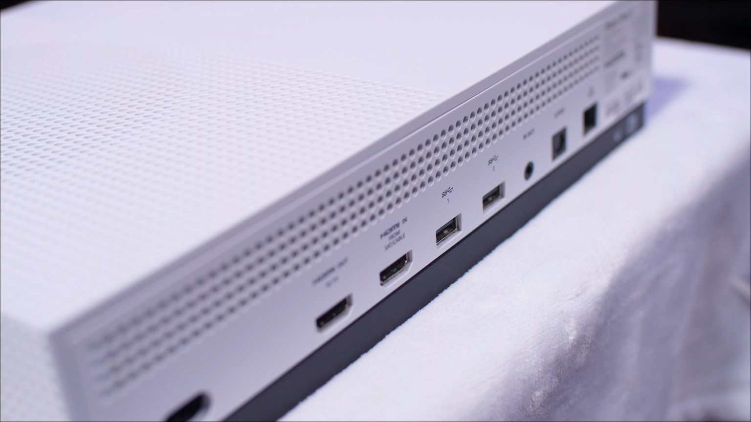 How to Use a Mouse and a Keyboard With an Xbox