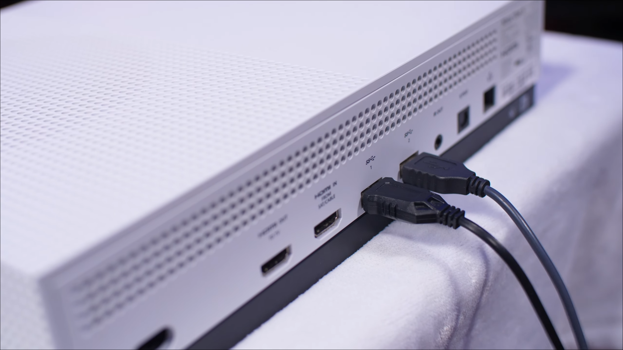 How to Use a Mouse and a Keyboard With an Xbox