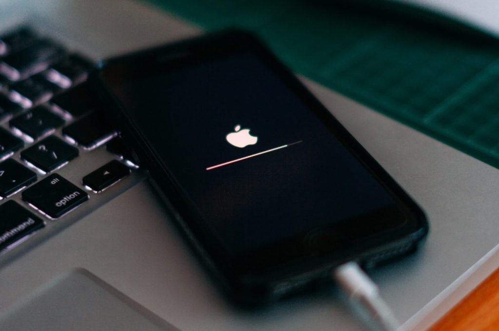 iPhone Stuck on White Screen - How To Fix