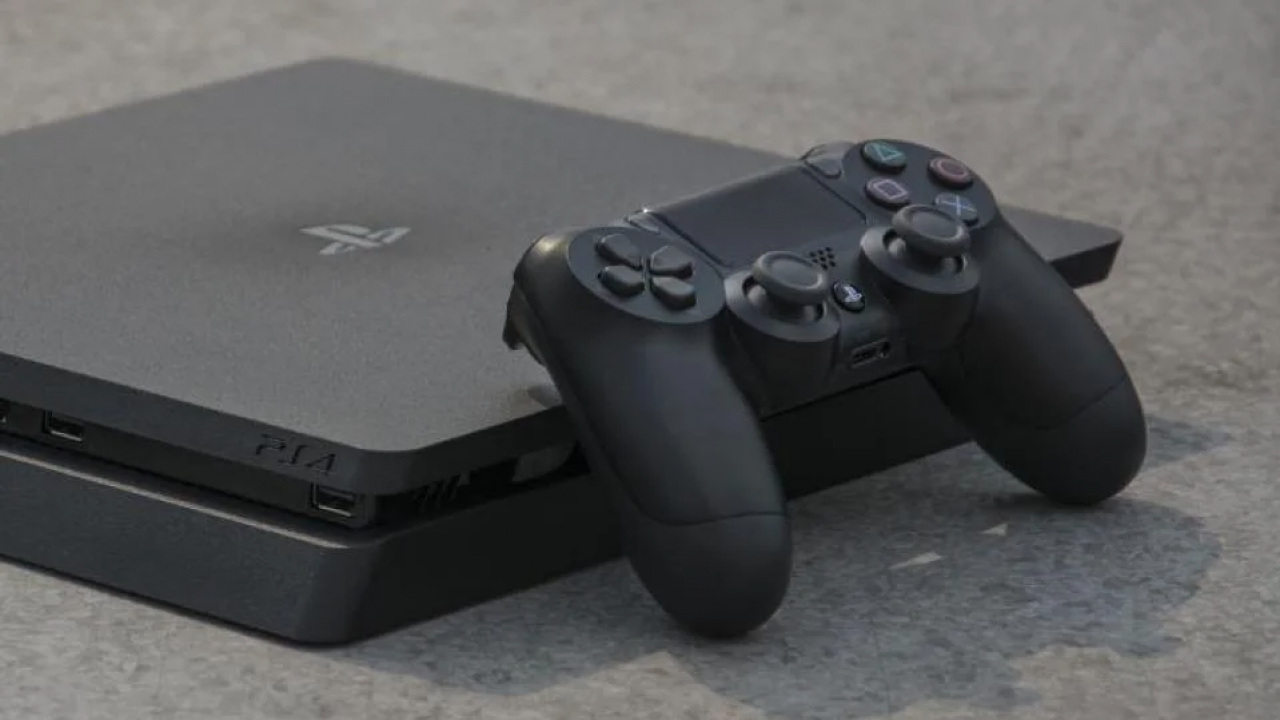 How To Fix a PS4 Controller That's Not Charging